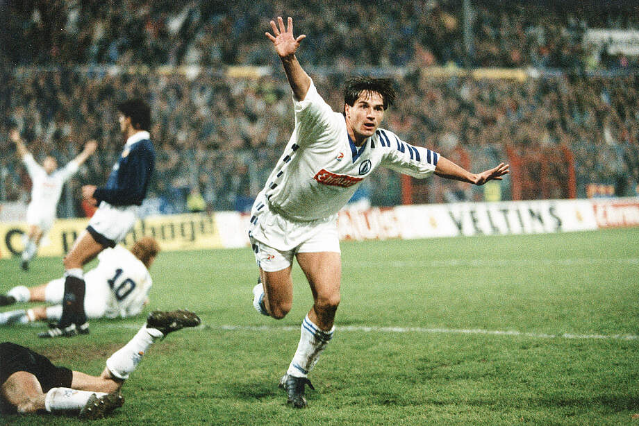 Jetzt eure Fotos für das KSC-Stickeralbum 2022/23 einsenden!: KSC - MEINE HEIMAT.