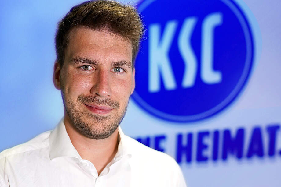 Einblicke in die Arbeit des sportlichen Leiters Michael Bischof: KSC ...