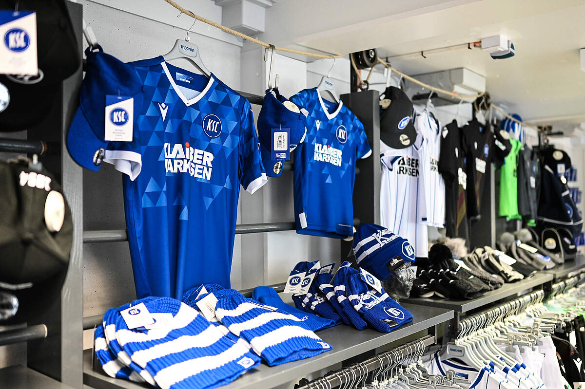 KSC-Fanshop zum Trainingsauftakt am Sonntag geöffnet: KSC - MEINE HEIMAT.