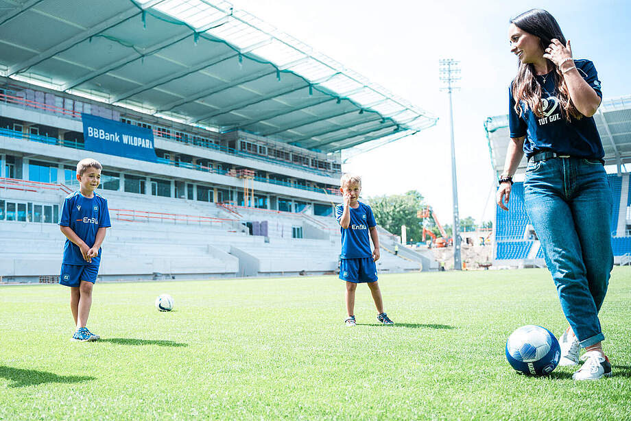 Zwei Leidenschaften im Job vereint - Dorinja Weizel: KSC - MEINE HEIMAT.