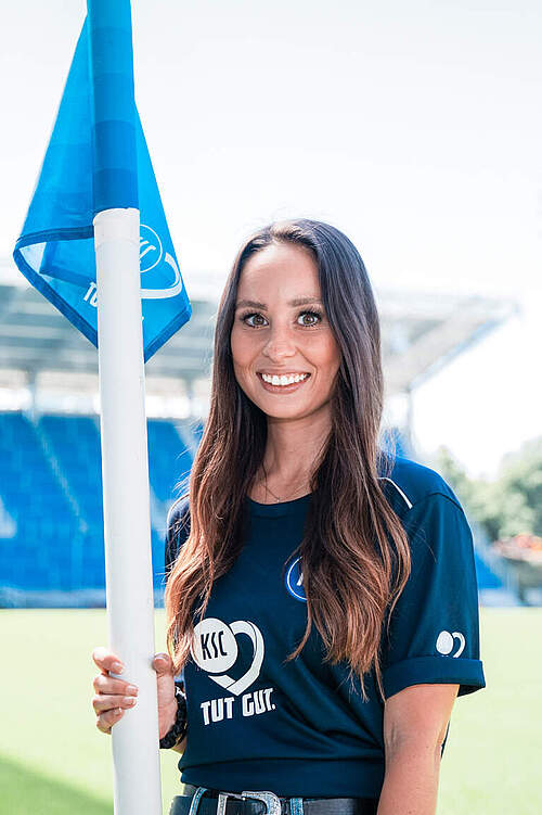 Zwei Leidenschaften im Job vereint - Dorinja Weizel: KSC - MEINE HEIMAT.