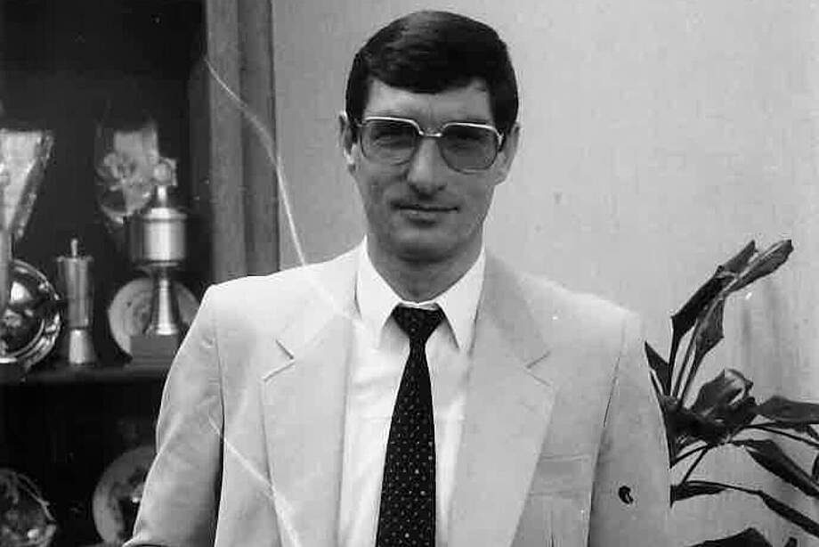 Ehemaliger Cheftrainer mit 87 Jahren verstorben: KSC - MEINE HEIMAT.