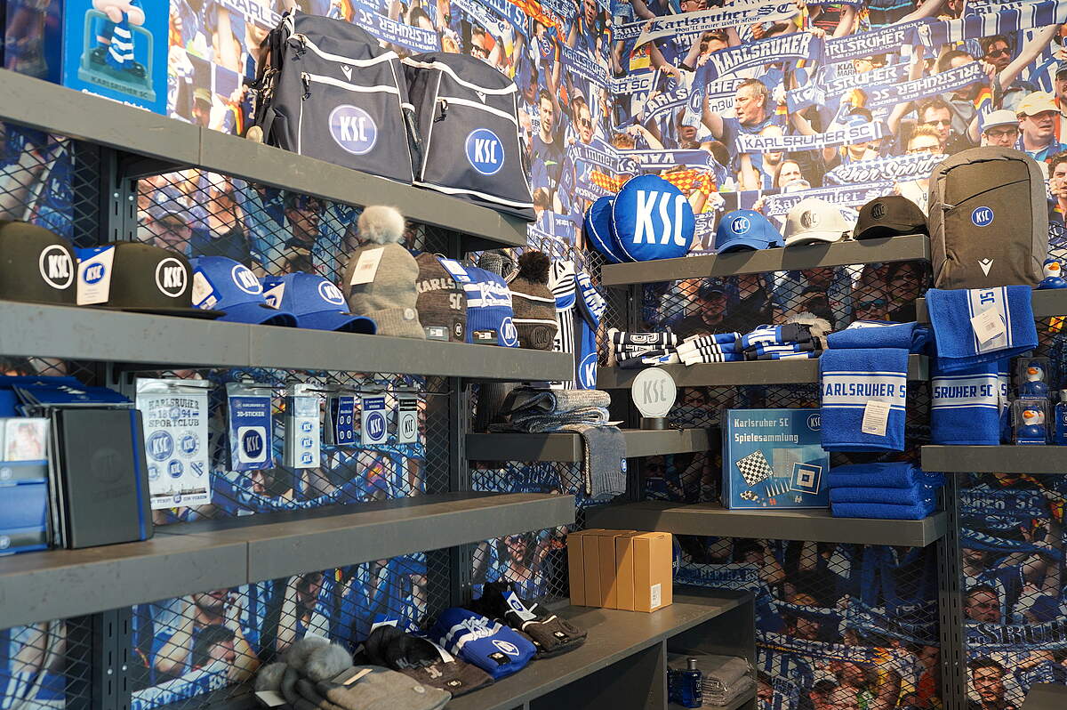 KSC-Fanshop im Herzen der Stadt eröffnet: KSC - MEINE HEIMAT.