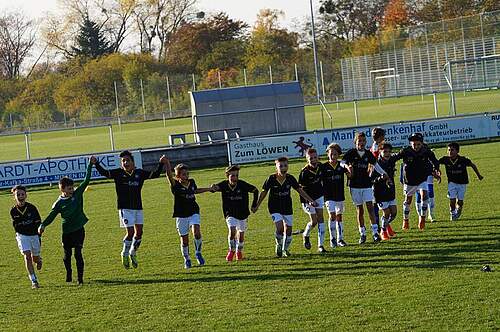 U12 siegt im Spitzenspiel: KSC - MEINE HEIMAT.