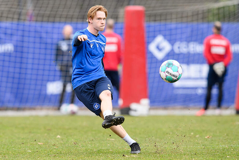 Luca Bolay unterschreibt Profi-Vertrag und geht leihweise zum Club: KSC ...