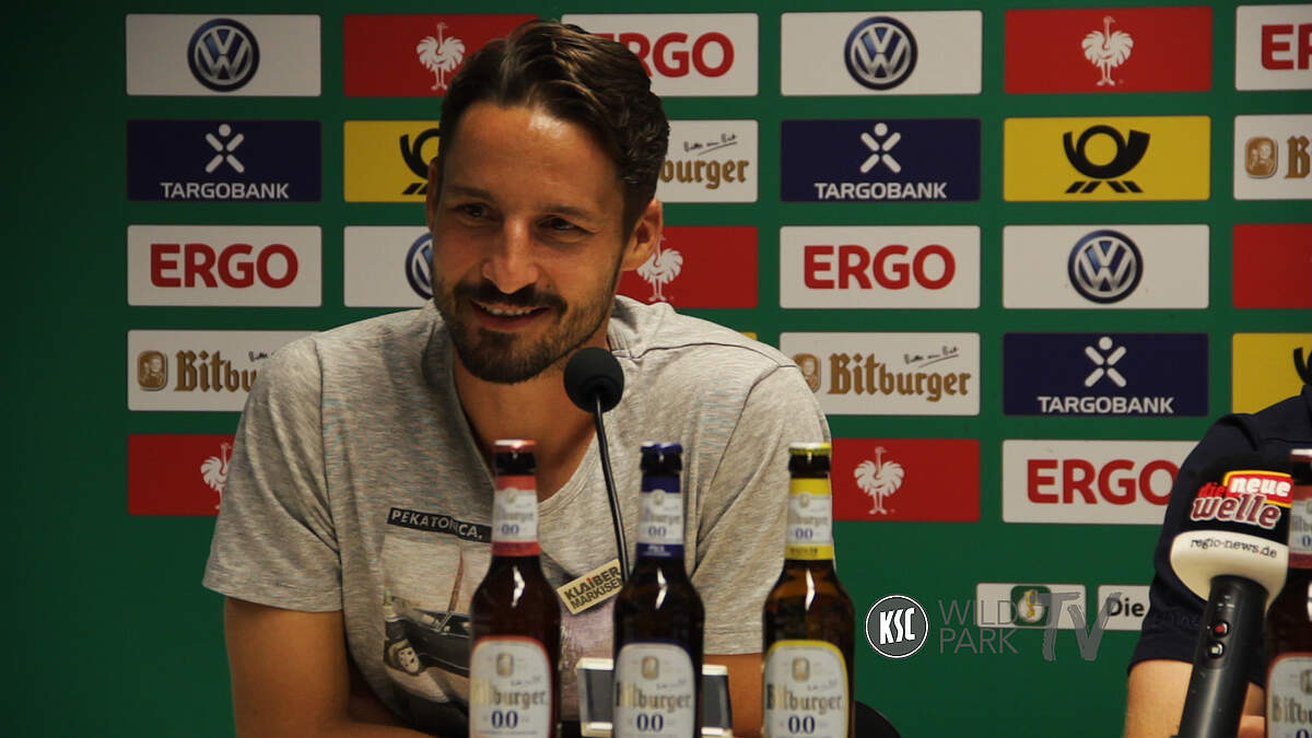 Marc-Patrick Meister & Martin Stoll bei der PK vor Leverkusen: KSC ...