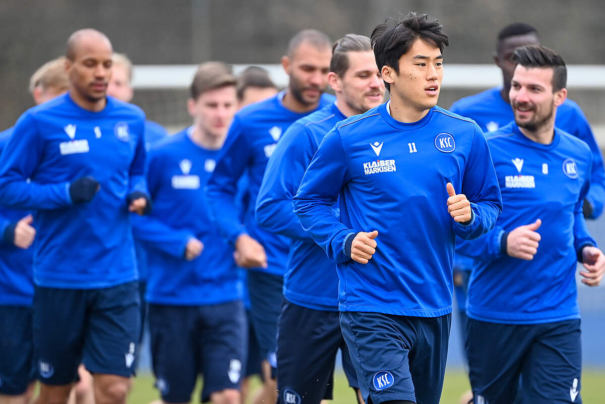 Kyoung-Rok Choi wieder im Training: KSC - MEINE HEIMAT.