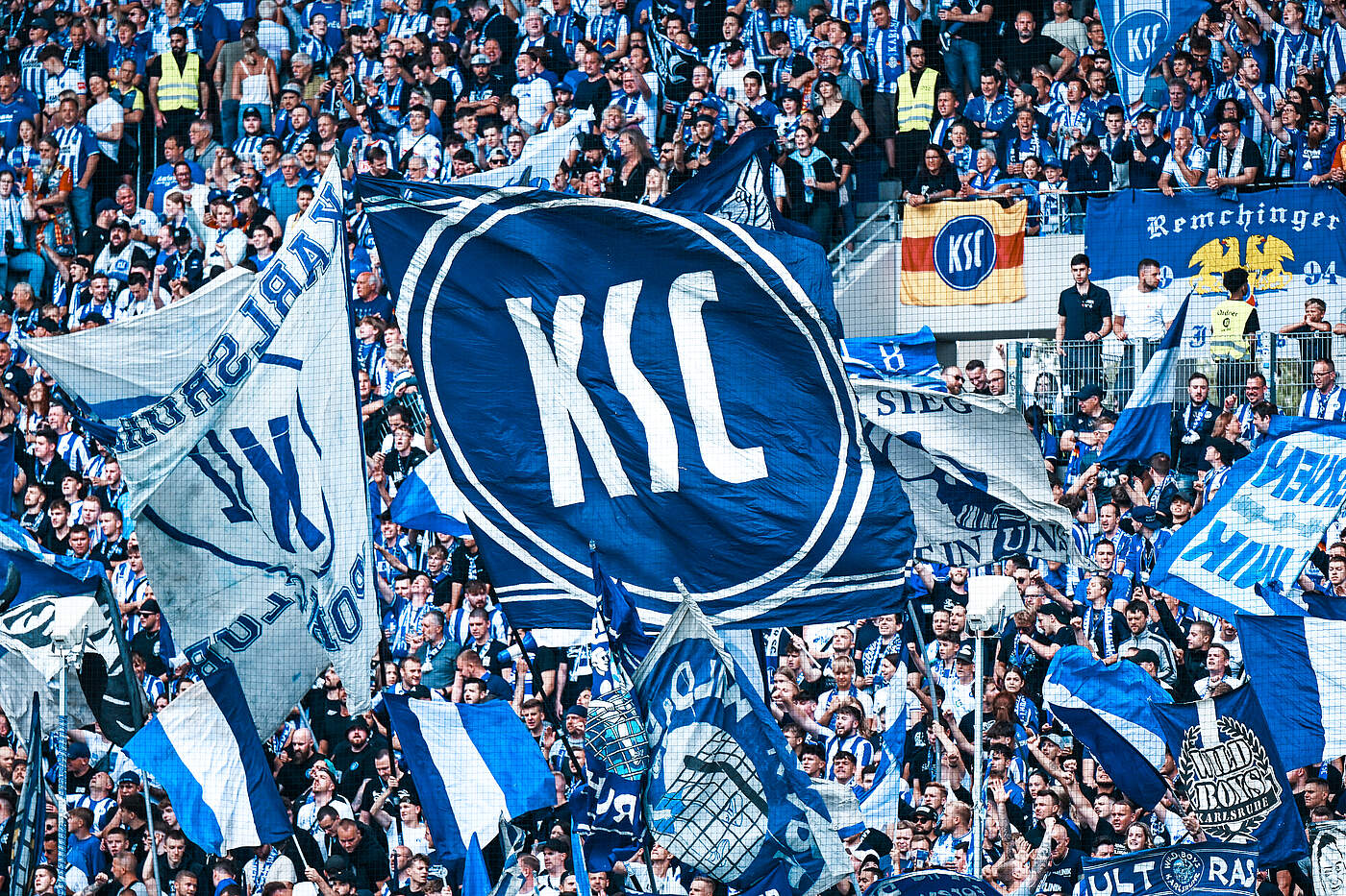 4. Spieltag: KSC - Eintracht Braunschweig: KSC - MEINE HEIMAT.