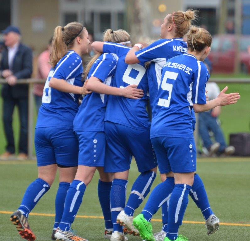 Frauen I: Sieg beim letzten Heimspiel: KSC - MEINE HEIMAT.
